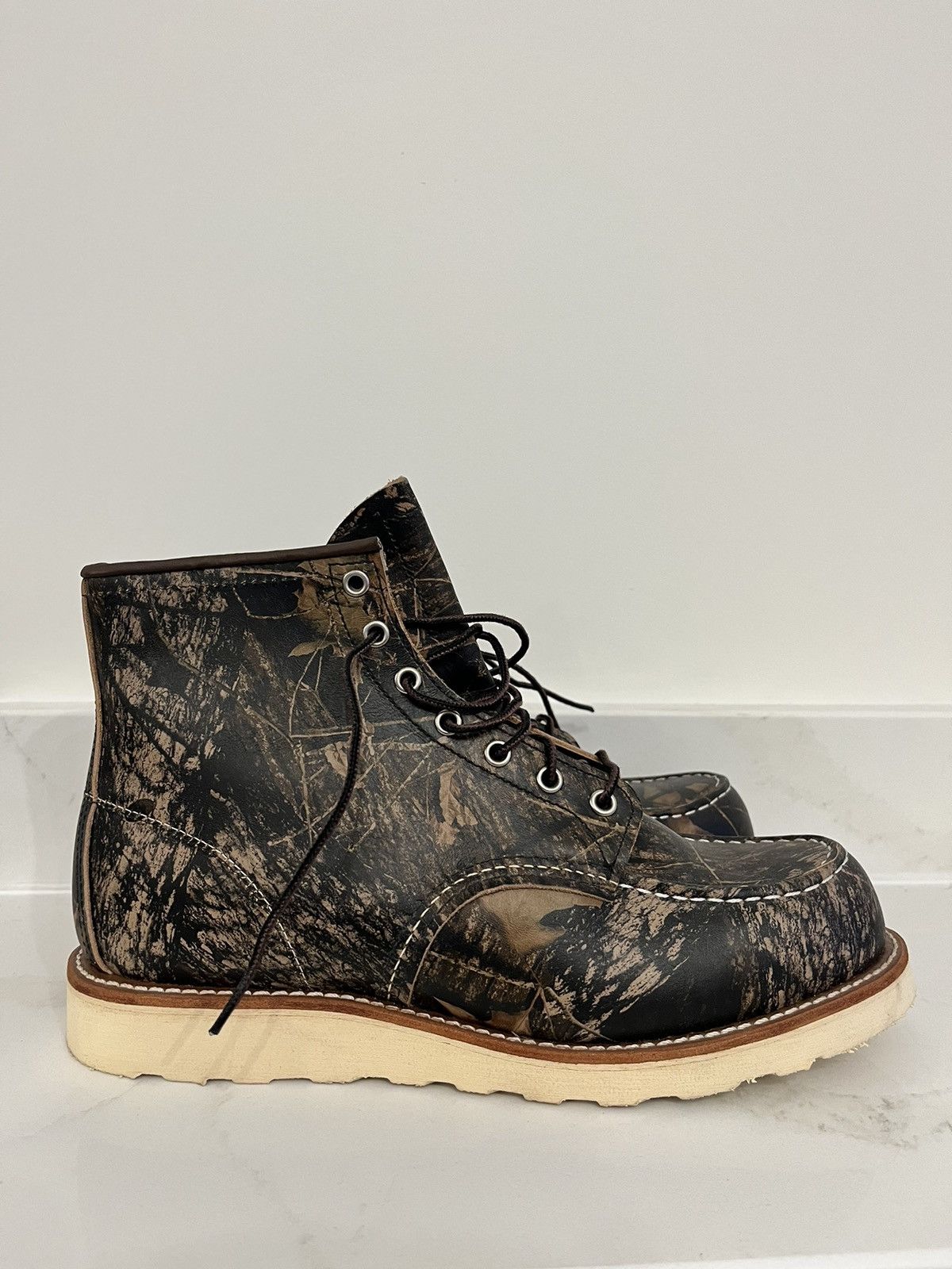 Red Wing Brand New- Red Wing Mossy Oak 8884 Moc Toe Boots Size 10.5 ...