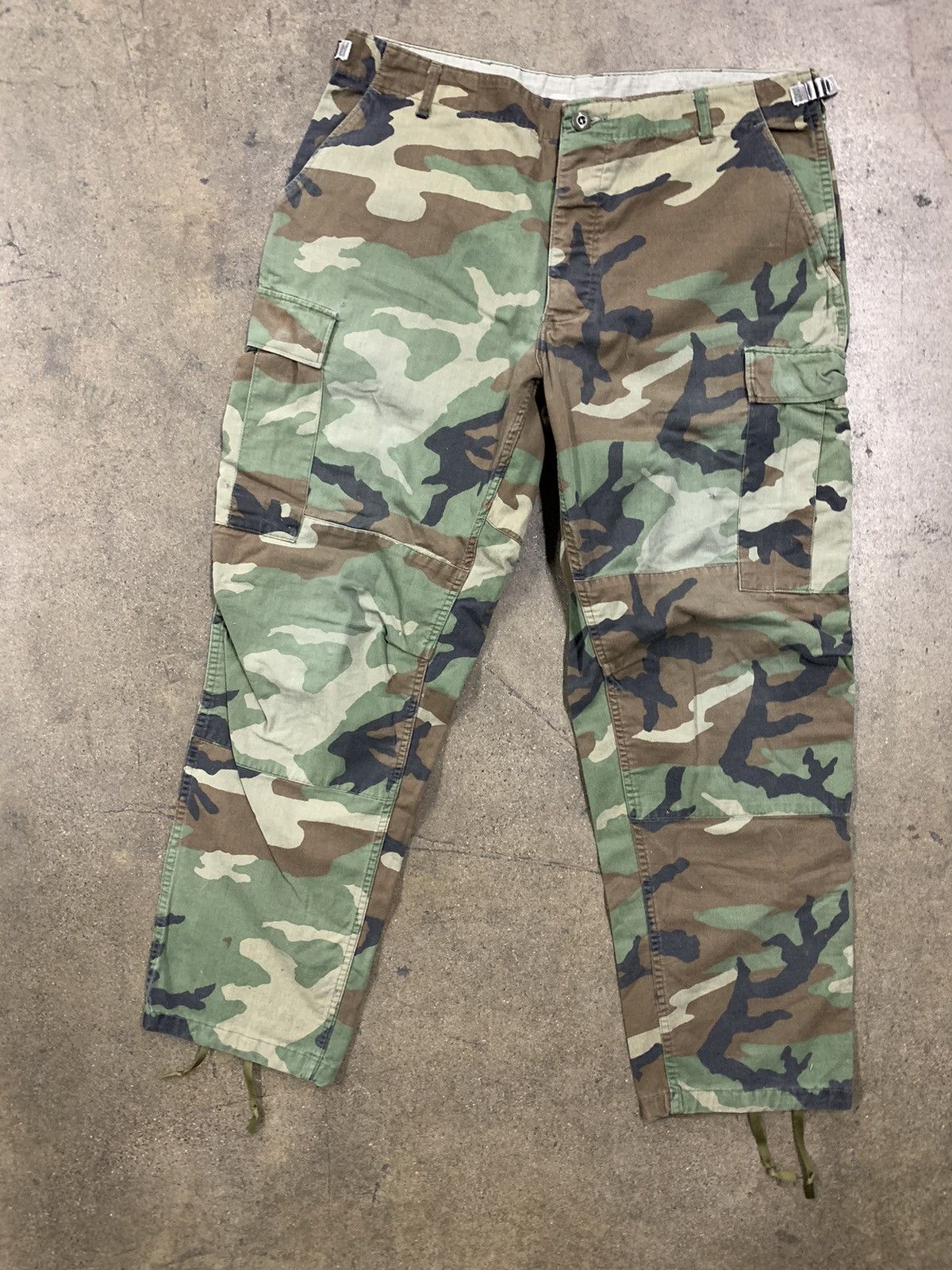 Military × Streetwear × Vintage Vintage US Army Woodland Camo Cargo Pants | Grailed