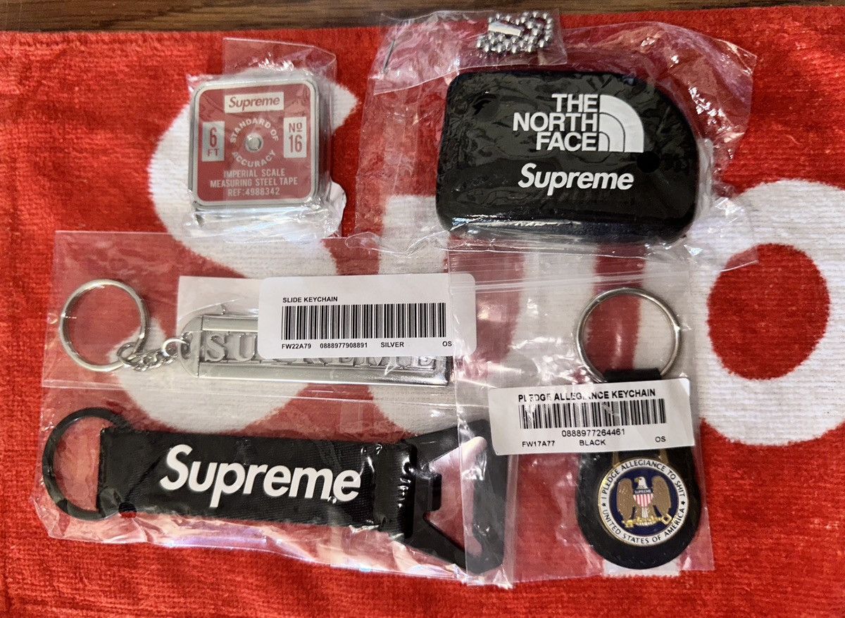 Supreme DS Brand New Supreme Keychain Accessories Lot of 5 Bundle | Grailed
