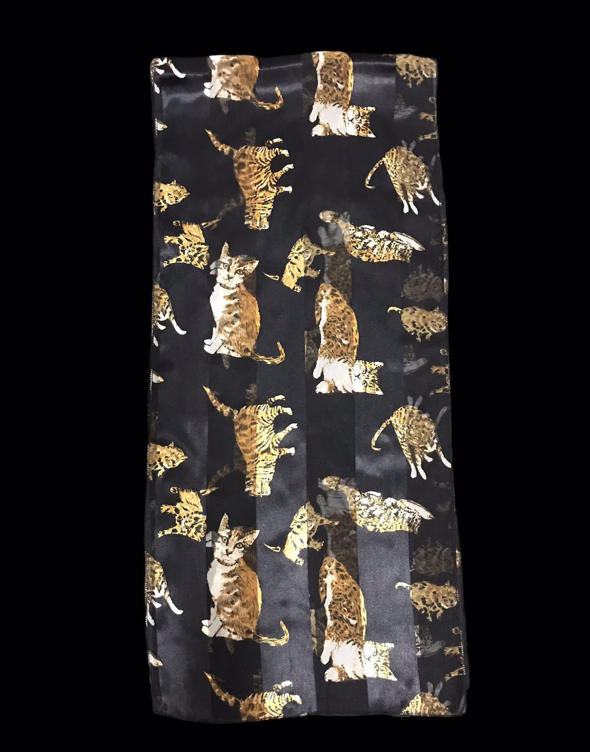 Art × Rare × Vintage 90s Silk Scarf Cat Tiger Animal Printed Baroque ...