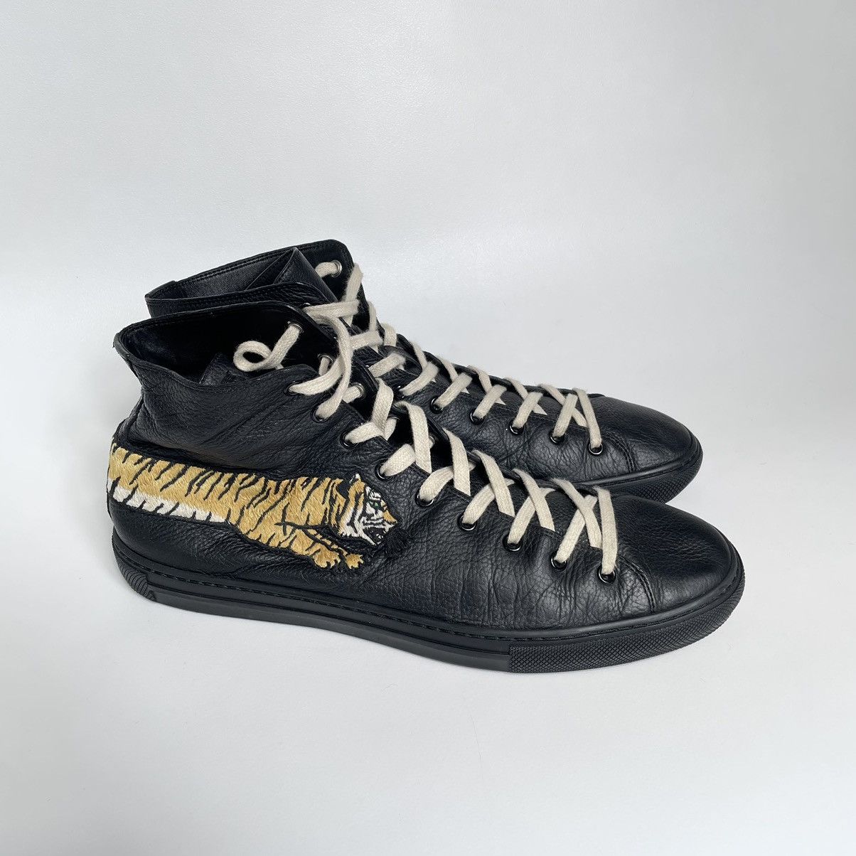 Gucci Tiger Patch Leather Sneakers | Grailed