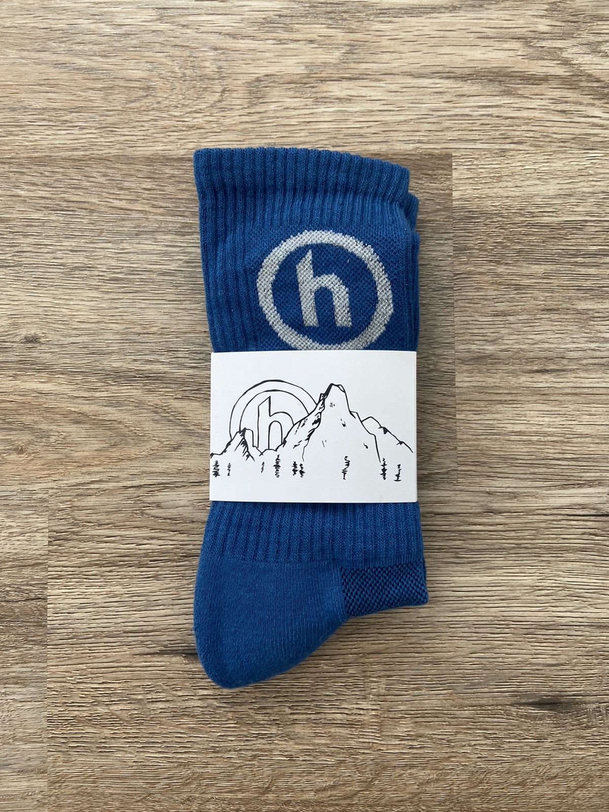 HIDDEN Hidden Navy Socks | Grailed