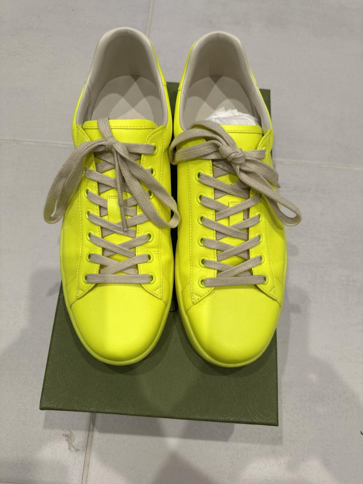 Gucci Gucci Neon Yellow logo G | Grailed