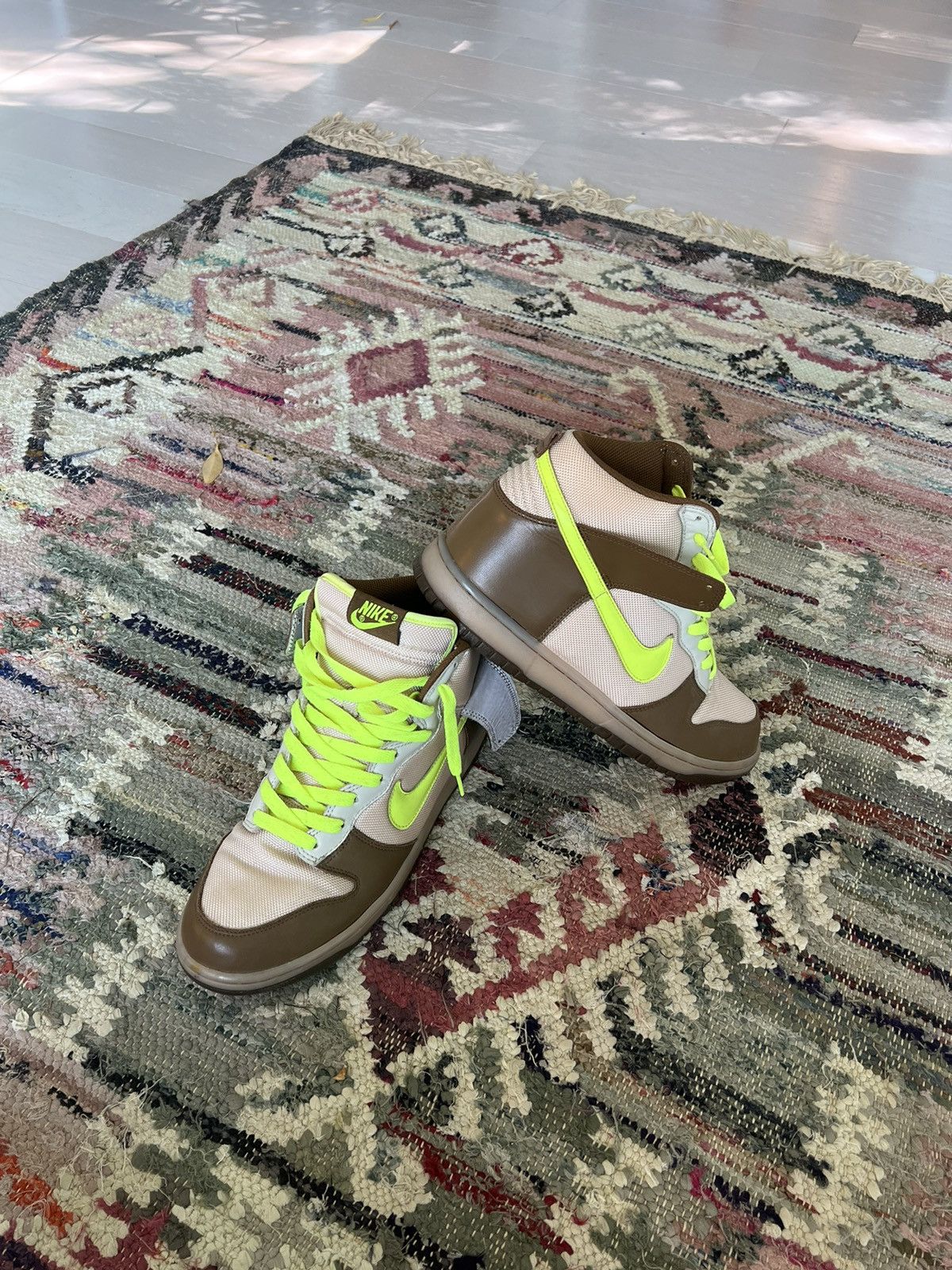 Nike Nike Dunk SB Shrek | Grailed