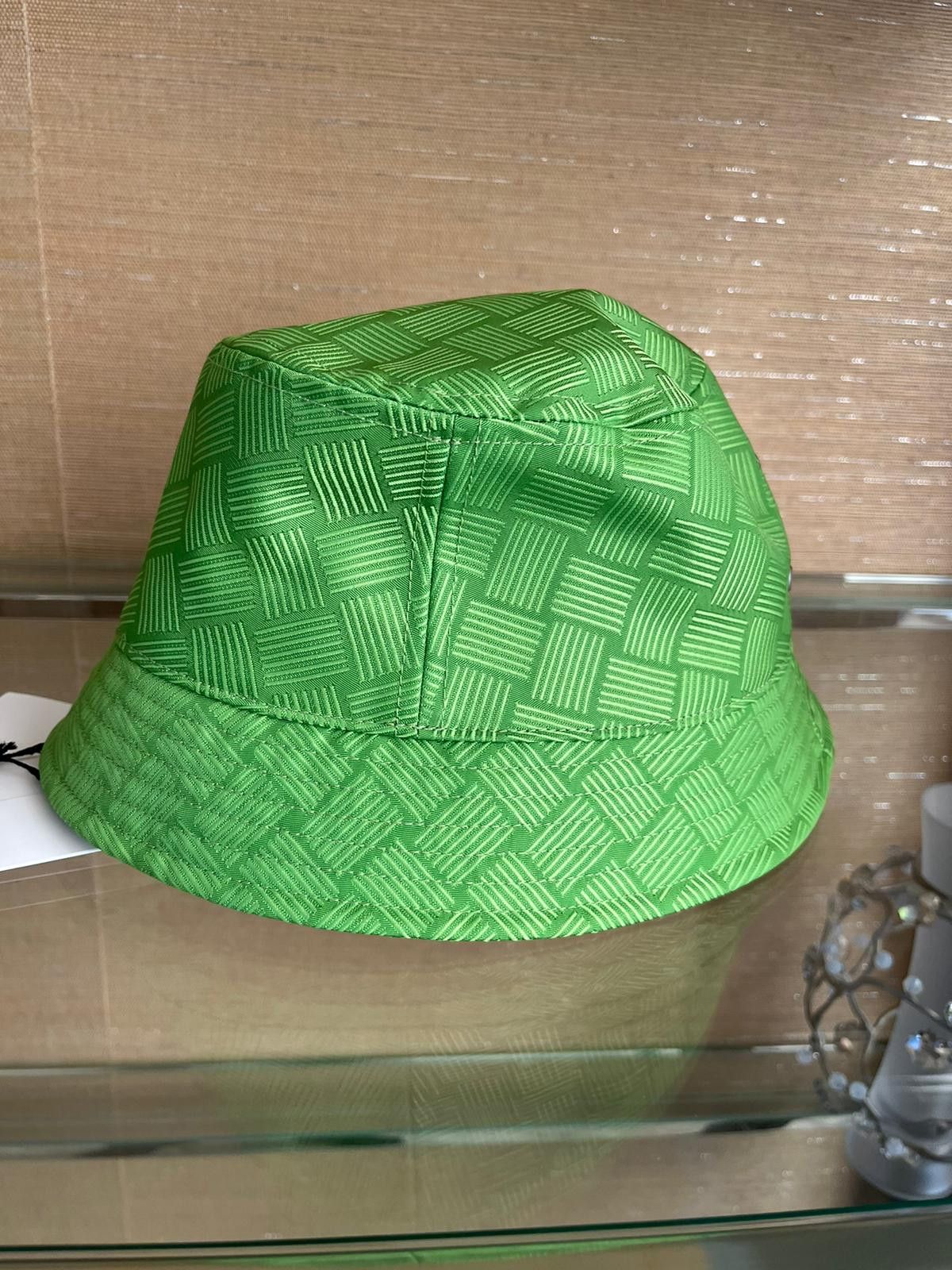 Bottega Veneta Q.2 / Small / Bucket Hat in Acid Green | Grailed