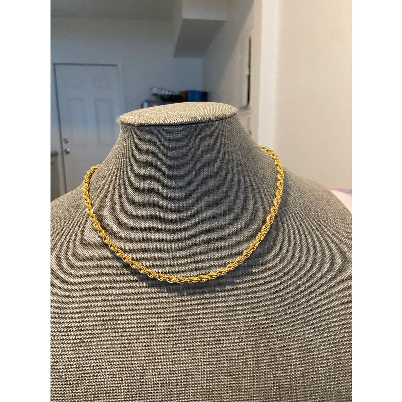 Generic Pretty rope chain necklace gold tone | Grailed
