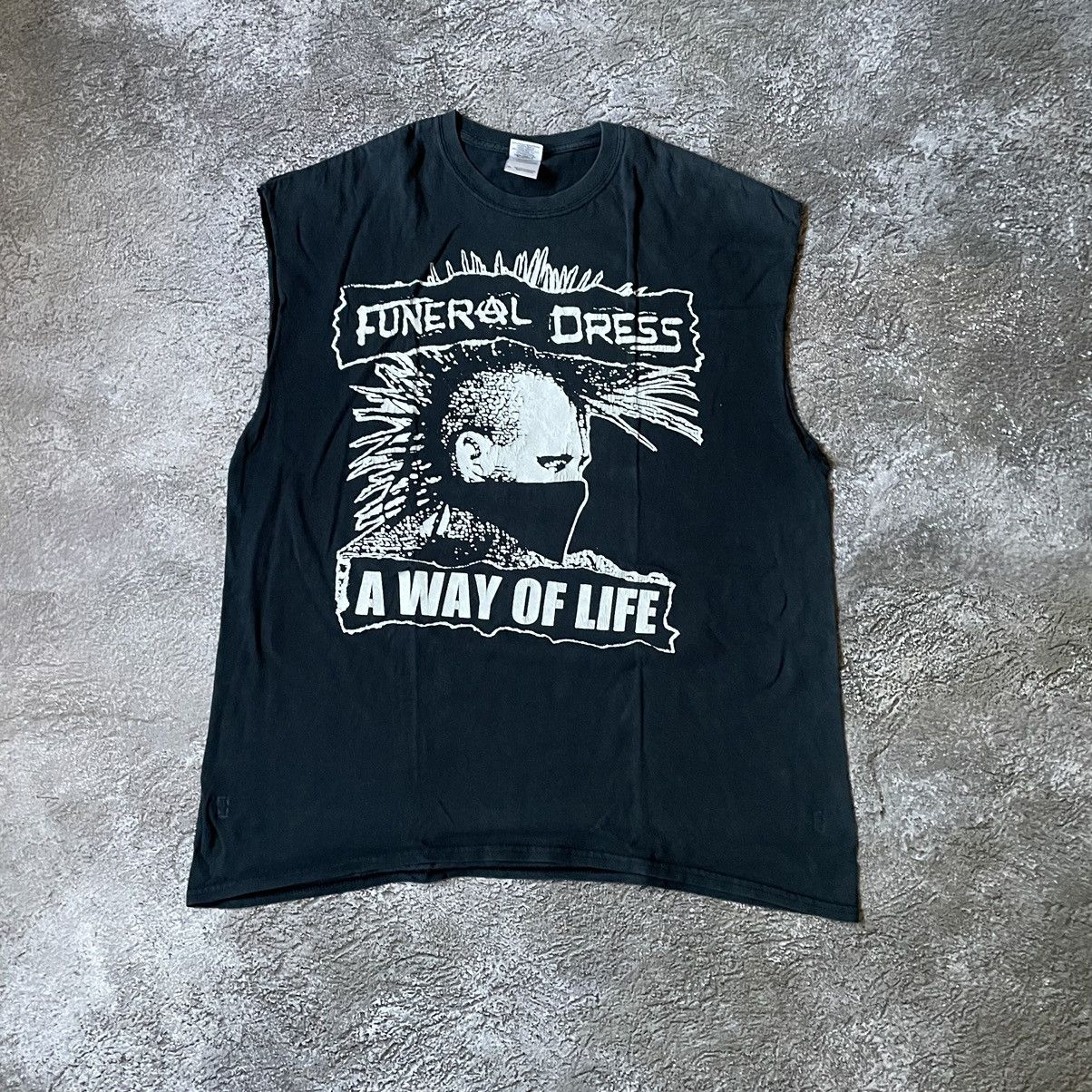 Vintage Vintage Y2K Funeral Dress Punk Blood DEAD Skulls Horror Tee ...