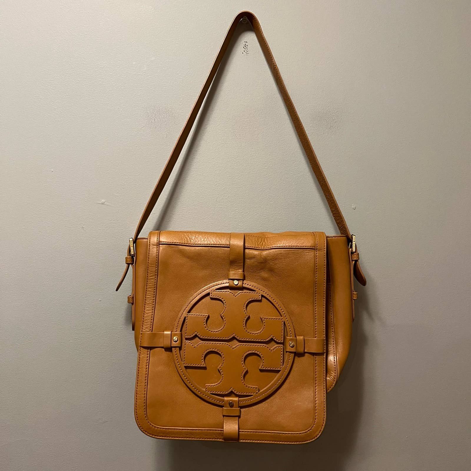 Tory Burch Tory Burch Holly shoulder Bag Vintage Vachetta | Grailed