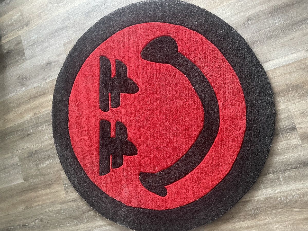 FaZe × Market CTM x FaZe Smiley Rug | Grailed