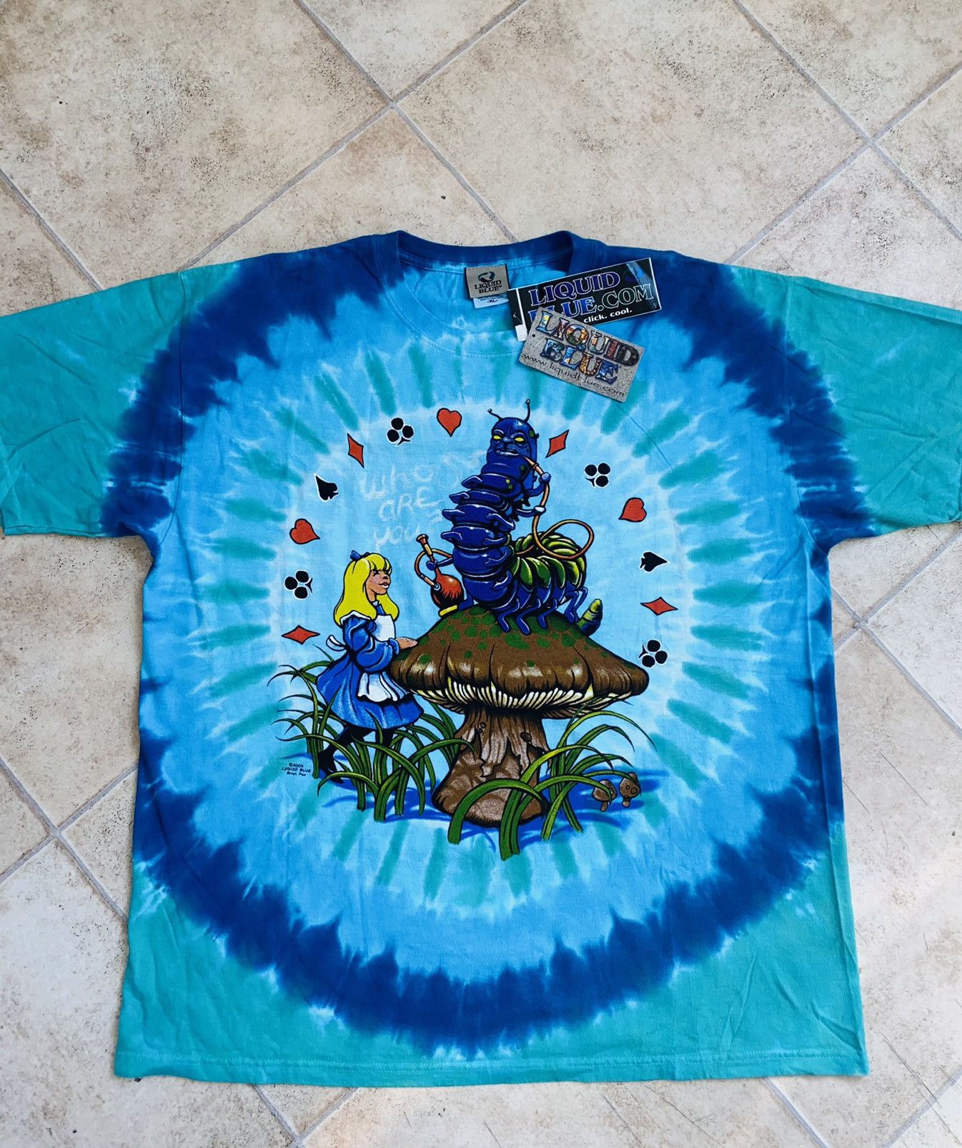 Disney × Liquid Blue × Vintage Alice in Wonderland Liquid Blue USA ...