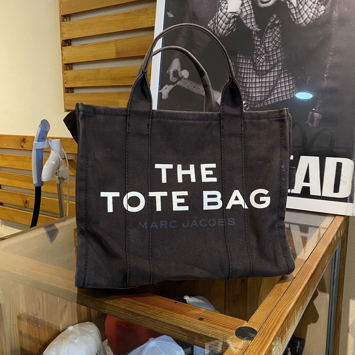 Marc Jacobs × Streetwear Rare🖤 The Tote Bag by Marc Jacobs NYC 1984 ...