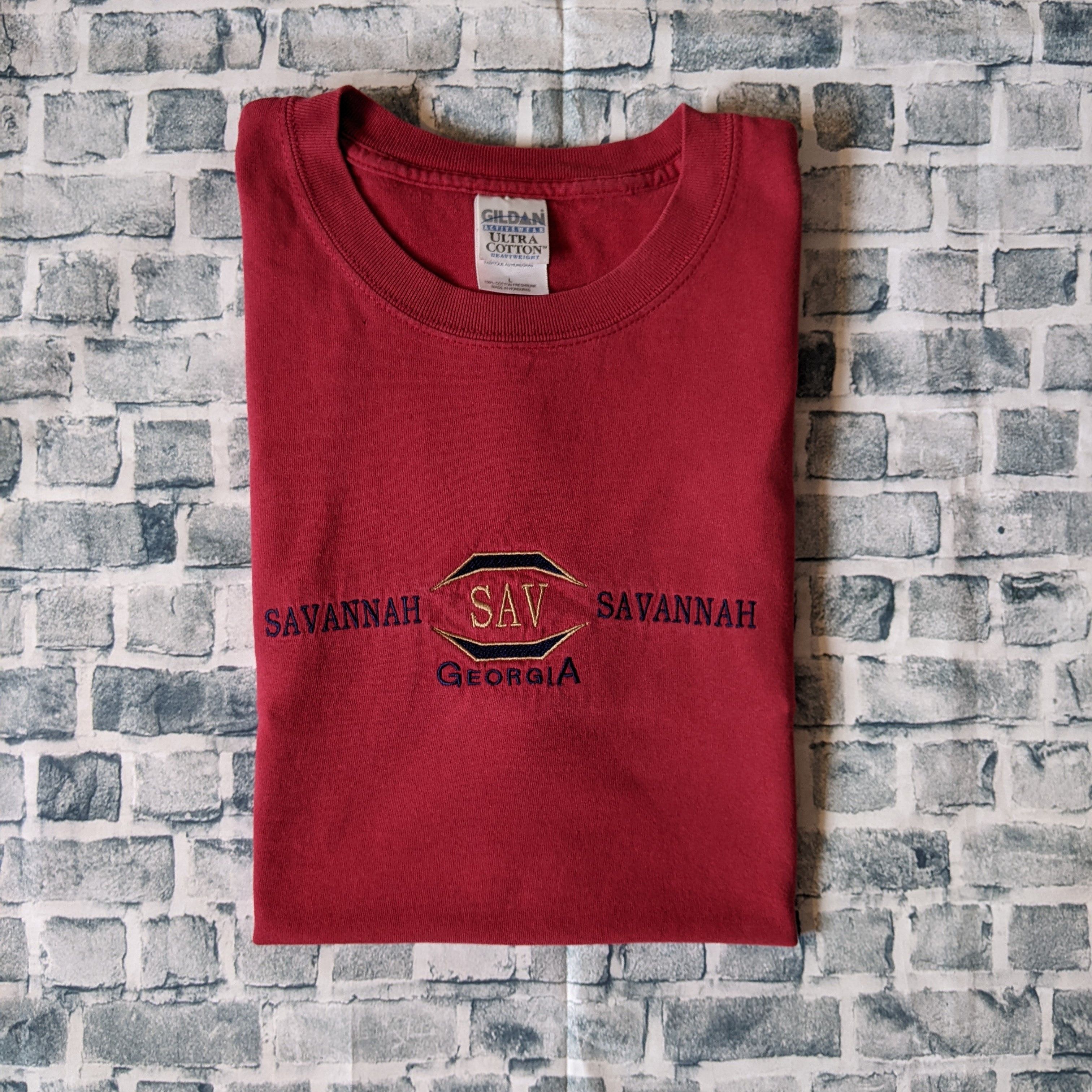 Vintage Vintage 90s Savannah Georgia Embroidered Destination T-shirt ...