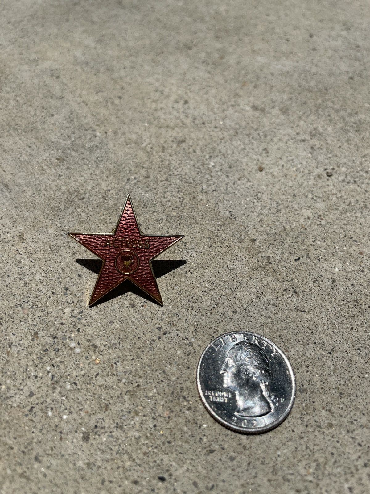 Vintage Actress pin | Grailed