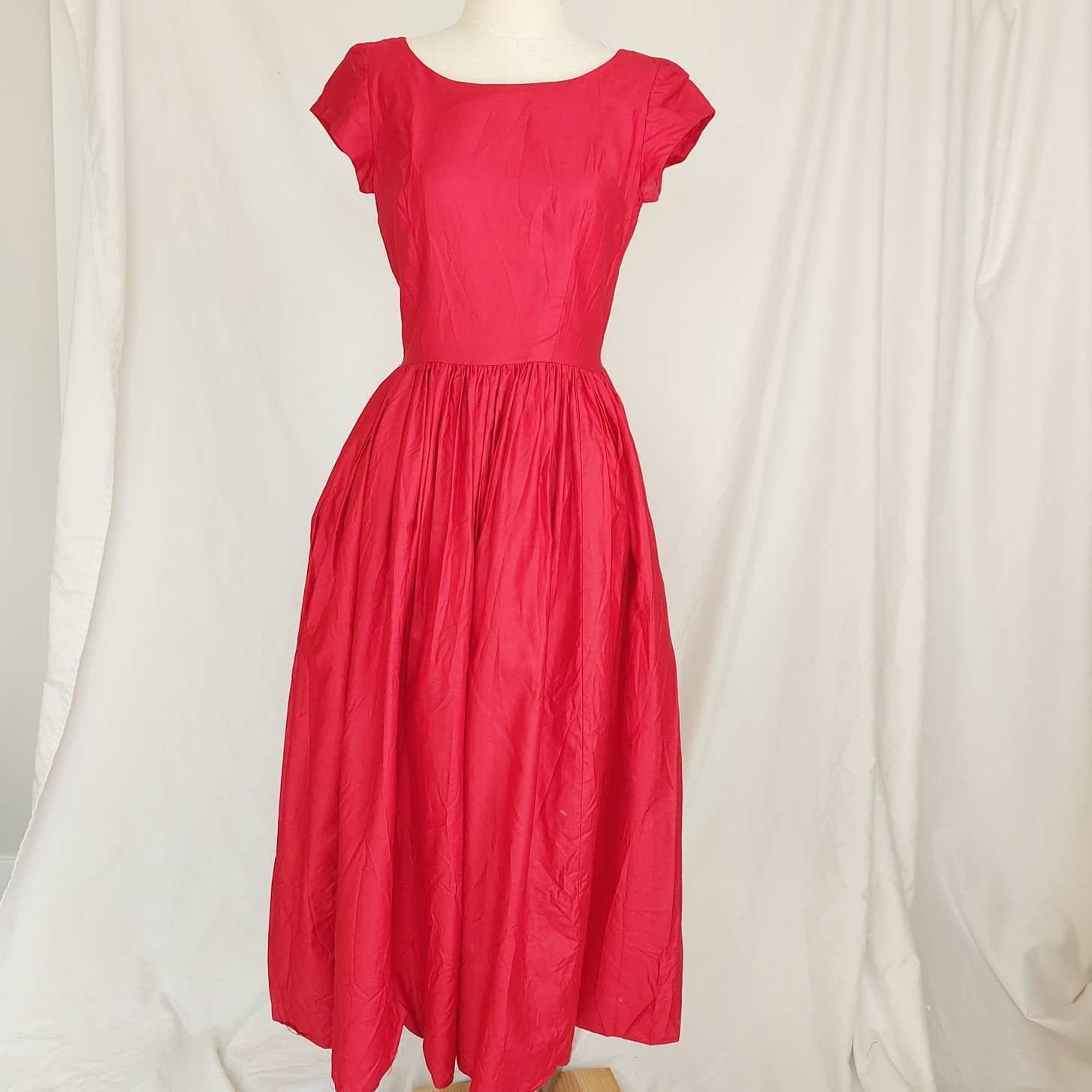 Vintage Vintage 1950s A-Line Fit & Flare Full Rockabilly Midi Dress ...