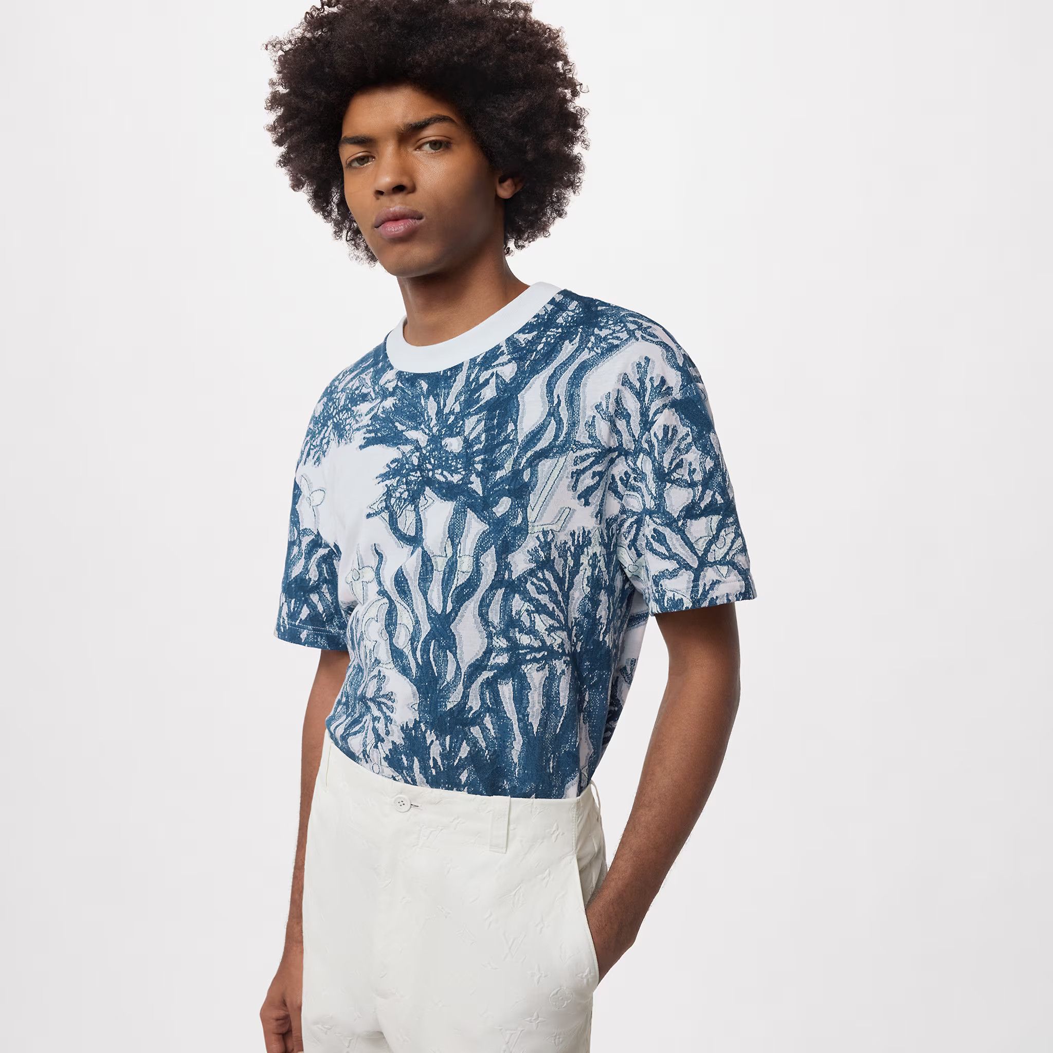Blue × Louis Vuitton × Tee Shirt LOUIS VUITTON T SHIRT MONOGRAM BLACK ...