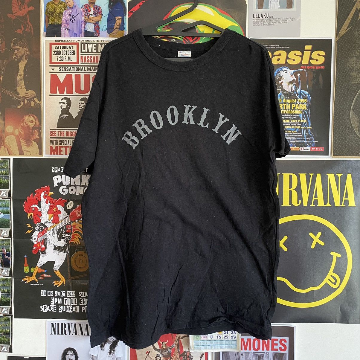 Champion × Vintage Vintage Champion with Brooklyn Spell out Black T ...