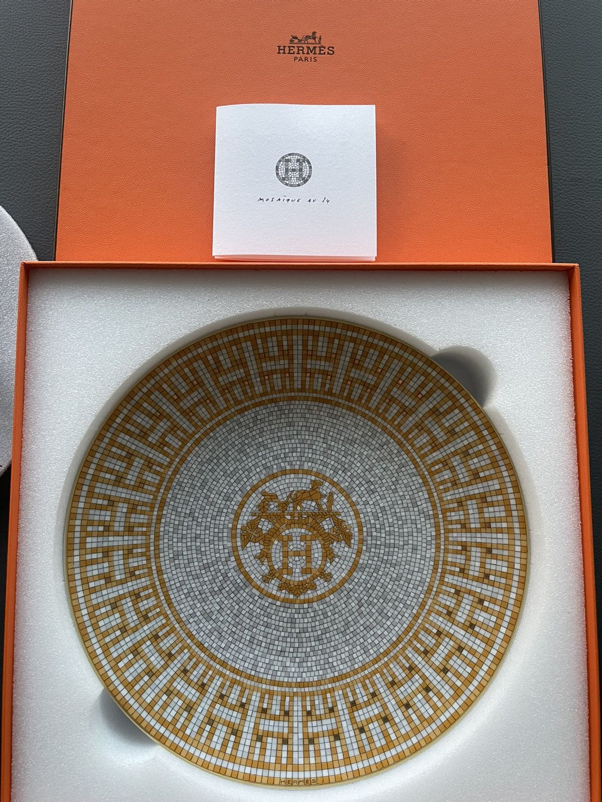 Hermes Iconic Classic Brand New Super Limited H Logo Mosaique Plate ...