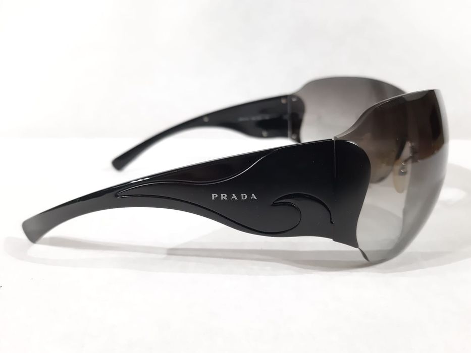 Prada Y2K Full Black Wave glasses Vintage circa SS 2004 | Grailed