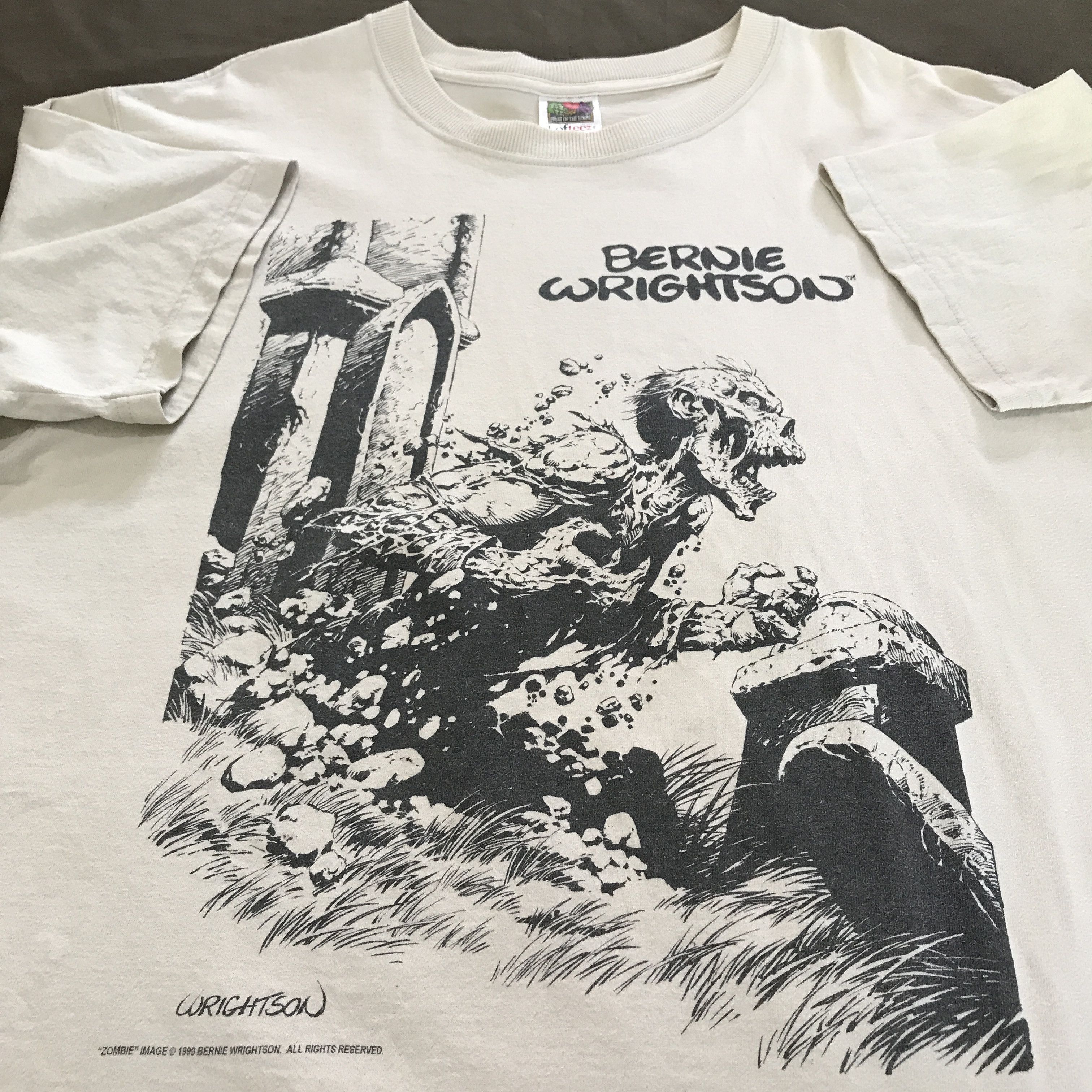 Vintage Vtg 1999 Zombie artwork Bernie Wrightson comics Tee Shirt | Grailed
