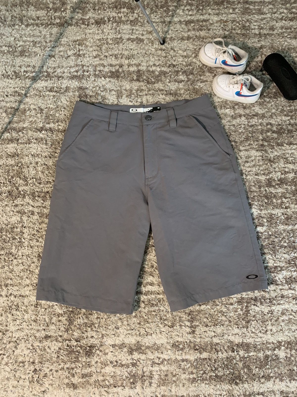 Vintage Oakley grey shorts | Grailed