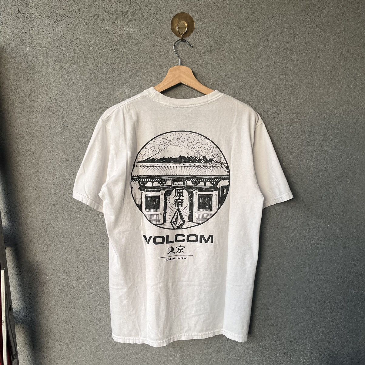 Japanese Brand × Skategang × Volcom Volcom Harajuku White Tee | Grailed