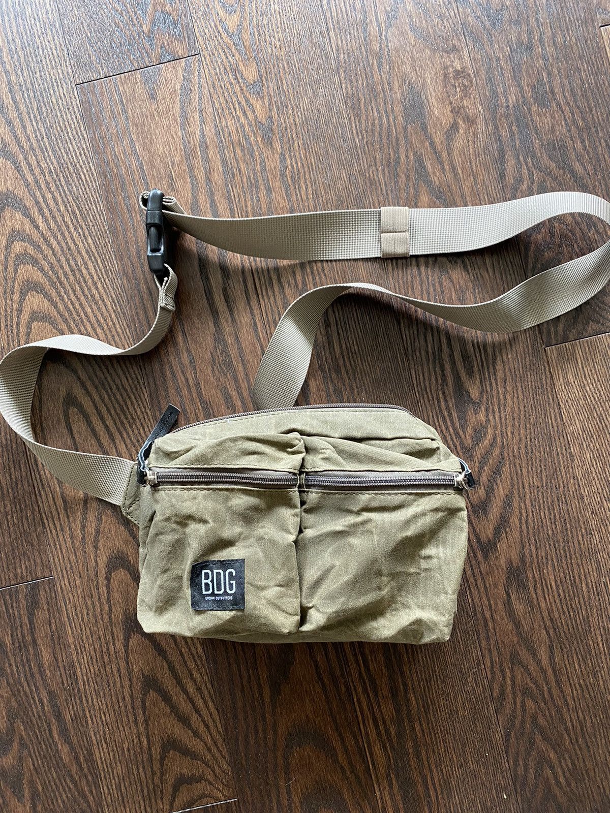 Bdg × Streetwear × Urban Outfitters Urban Outfitters BDG Over the ...