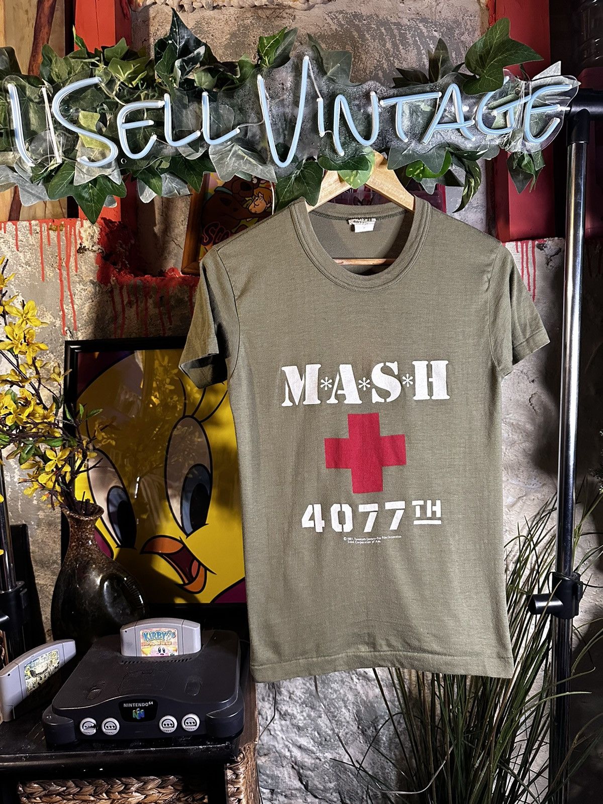 Streetwear × Vintage Deadstock Vintage 1981 MASH 4077th Tv Show Promo ...