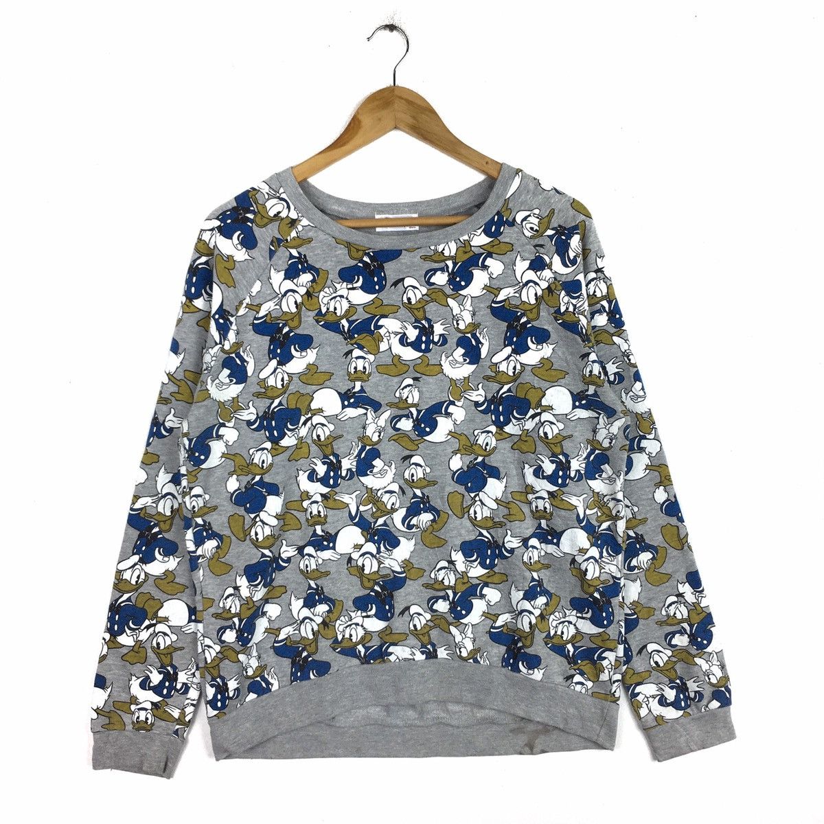 Vintage Donald Duck Disney Cartoon All Over Design Sweatshirt Jumper ...