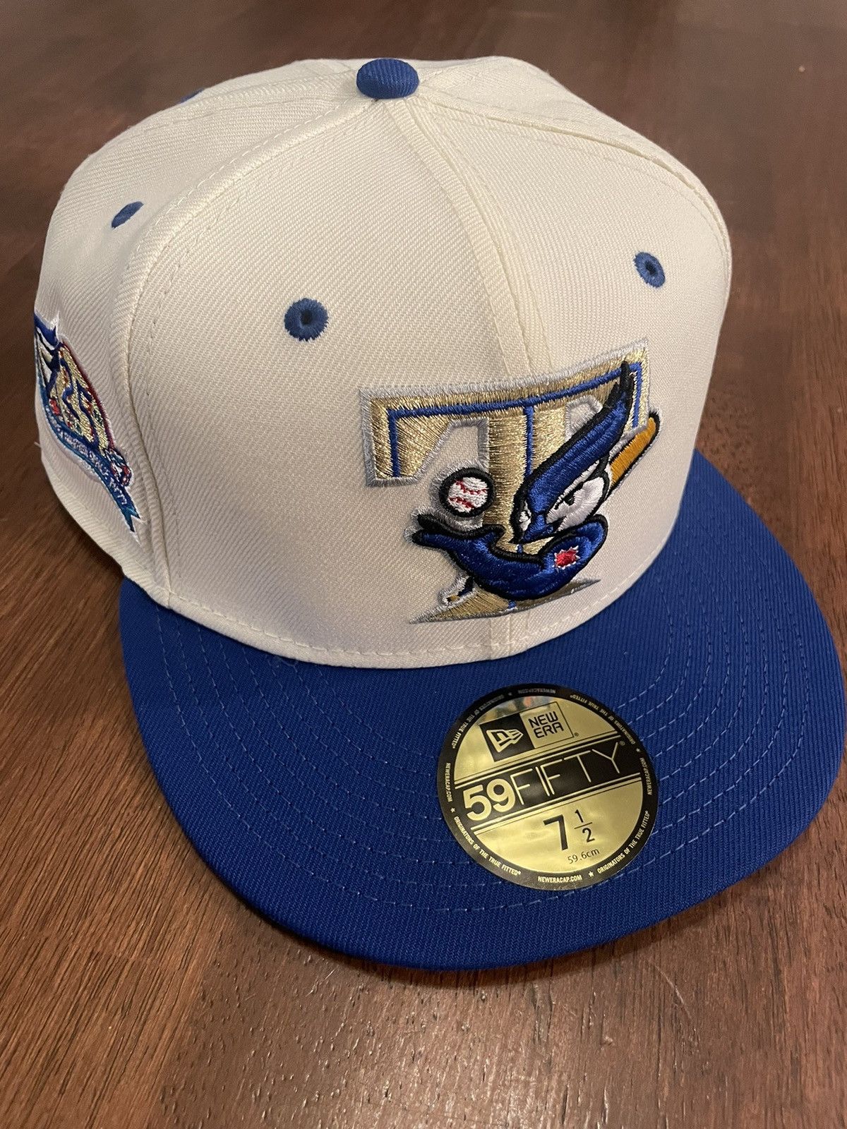 New Era NWT LIDS HD EXCLUSIVE 5950 Blue Jays TOUCH OF GOLD Hat 1/2 ...