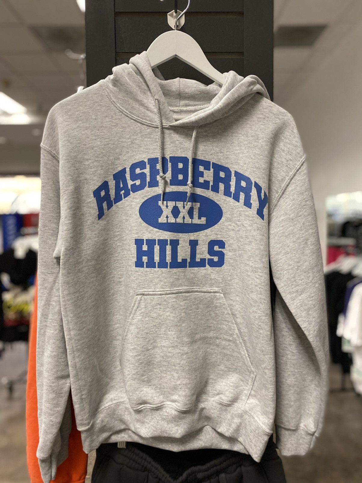 Streetwear THEGVGALLERY Raspberry Hills Hoodie Small | Grailed