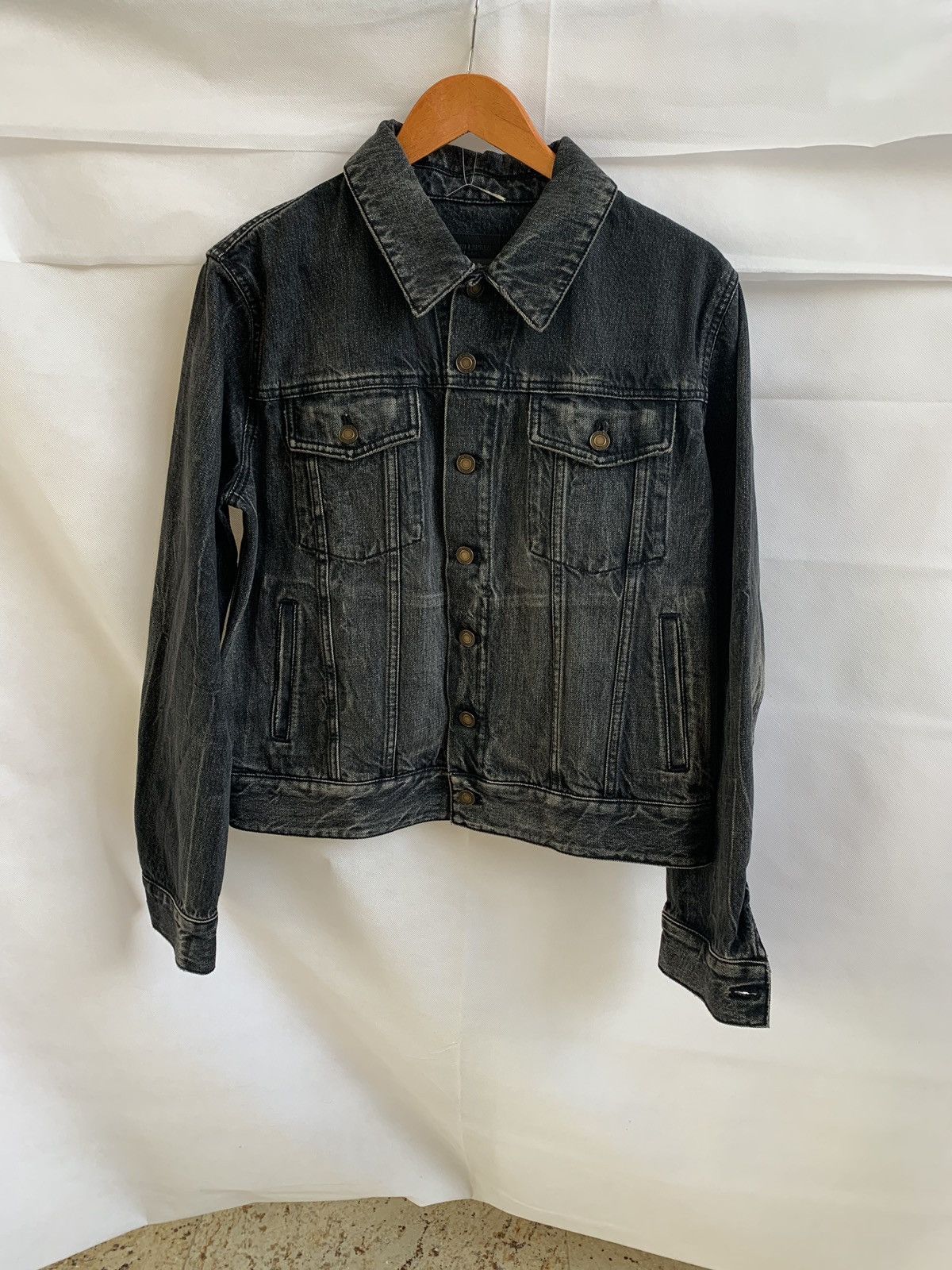 Saint Laurent Paris Waiting Sunset Denim Jacket in Shadow Deep Black ...