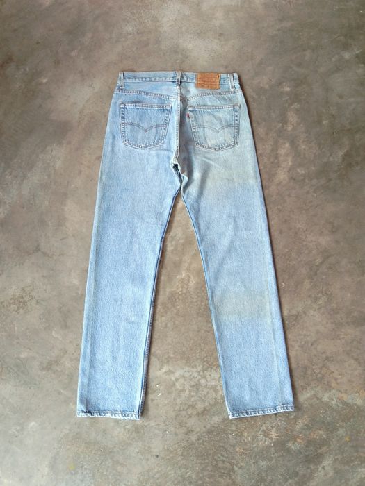 Vintage 90s Vintage Levi's 501 Made In USA Light Wash Jeans 31x32 | Grailed