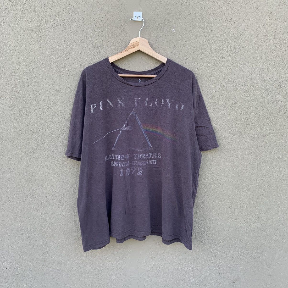 Band Tees × Pink Floyd × Vintage Vintage Faded Pink Floyd Tshirt | Grailed