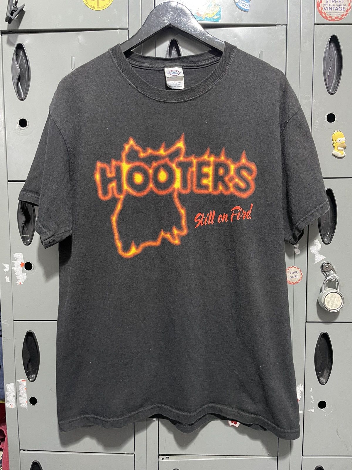 Art × Streetwear × Vintage Hooters Still On Fire owl logo restaurant ...