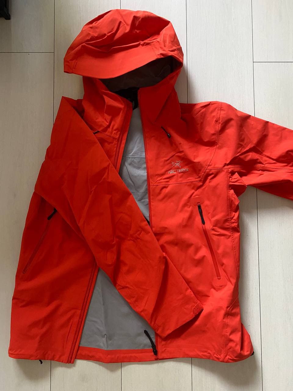 Arc'teryx Arc’teryx Red Beta light weight Jacket | Grailed