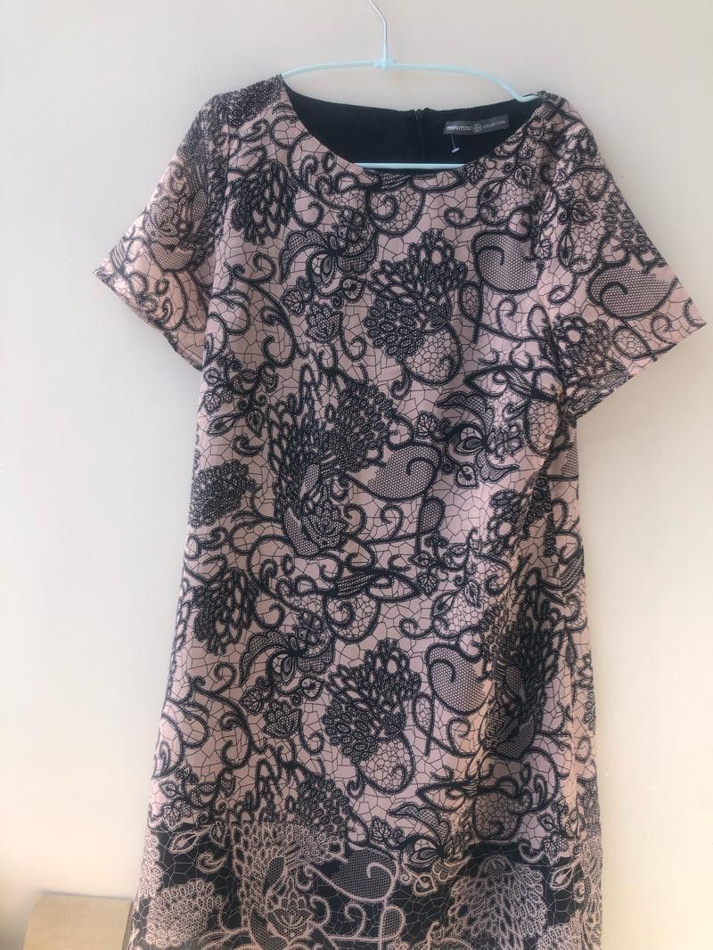 Crest Signature Collection Signature collection-dress | Grailed