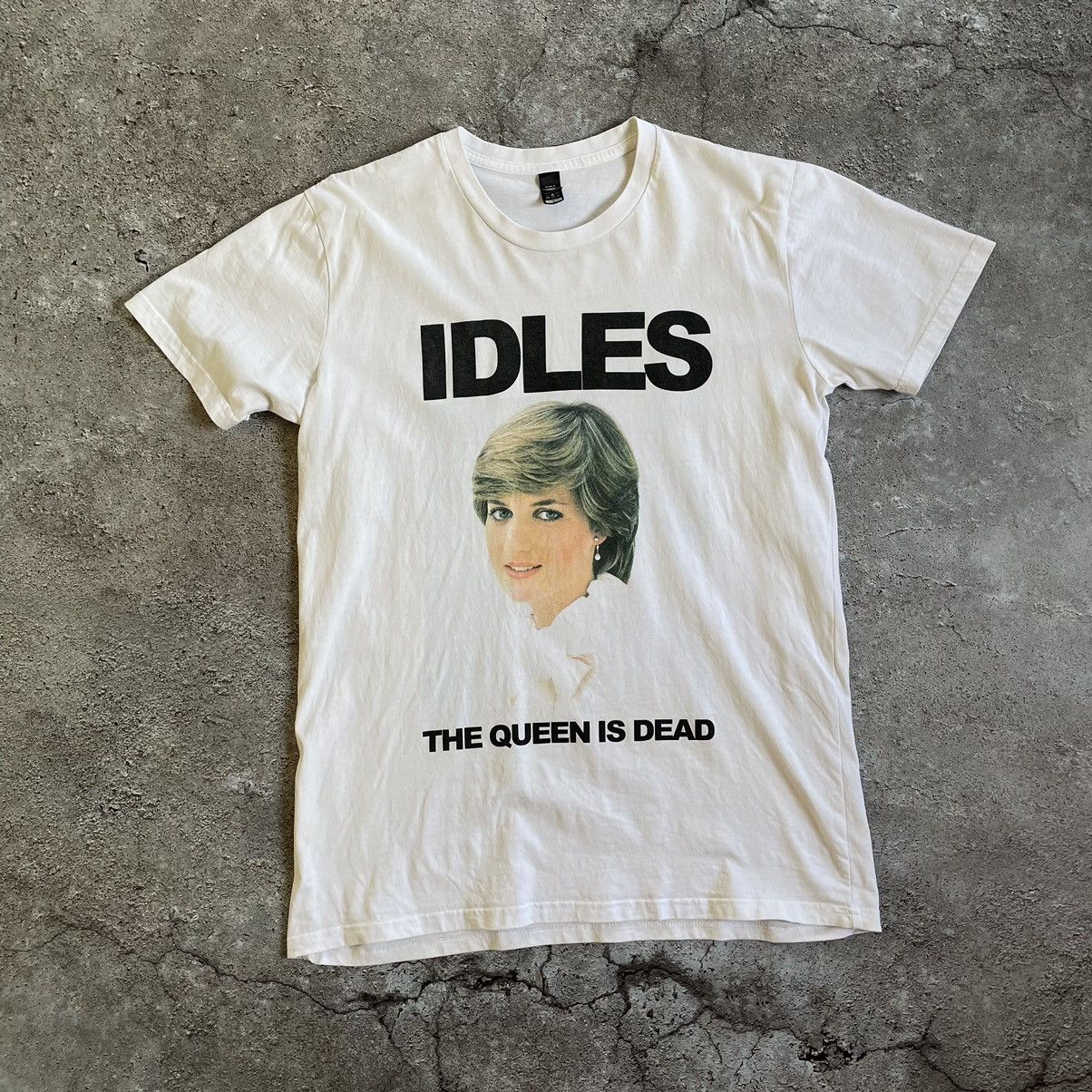 Vintage Vintage Idles T-shirts The Queen Is Dead Logo 99s Rock Y2K ...