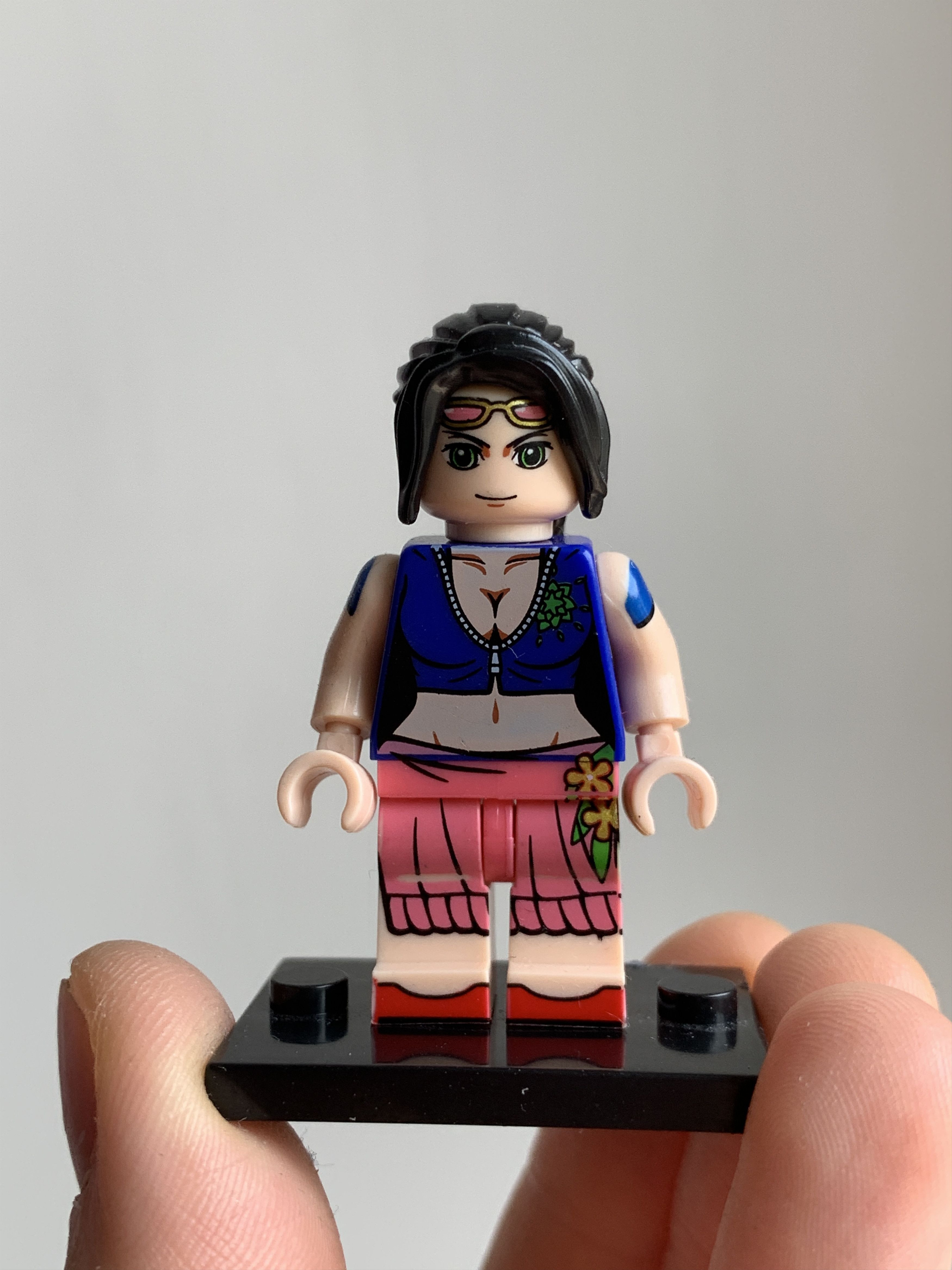 Anima × Custom × Lego One Piece Anime Minifigure Custom Lego Nico Robin ...