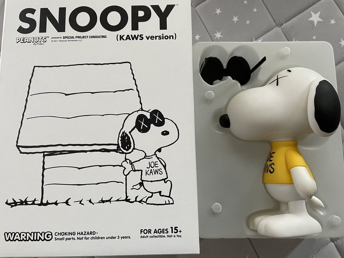 Kaws kaws × peanuts × originalfake joe cool snoopy vinyl figure | Grailed