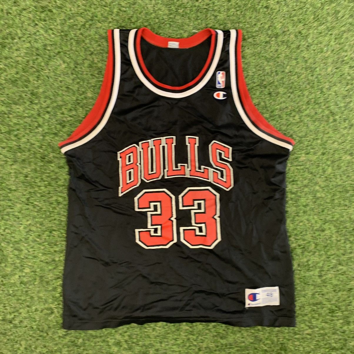 Vintage Scottie Pippen #33 Chicago Bulls Champion Jersey | Grailed