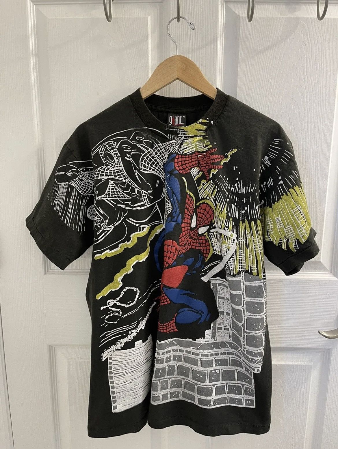 Vintage Vintage 1993 All Over Print Single Stitched Spider-Man Tee ...