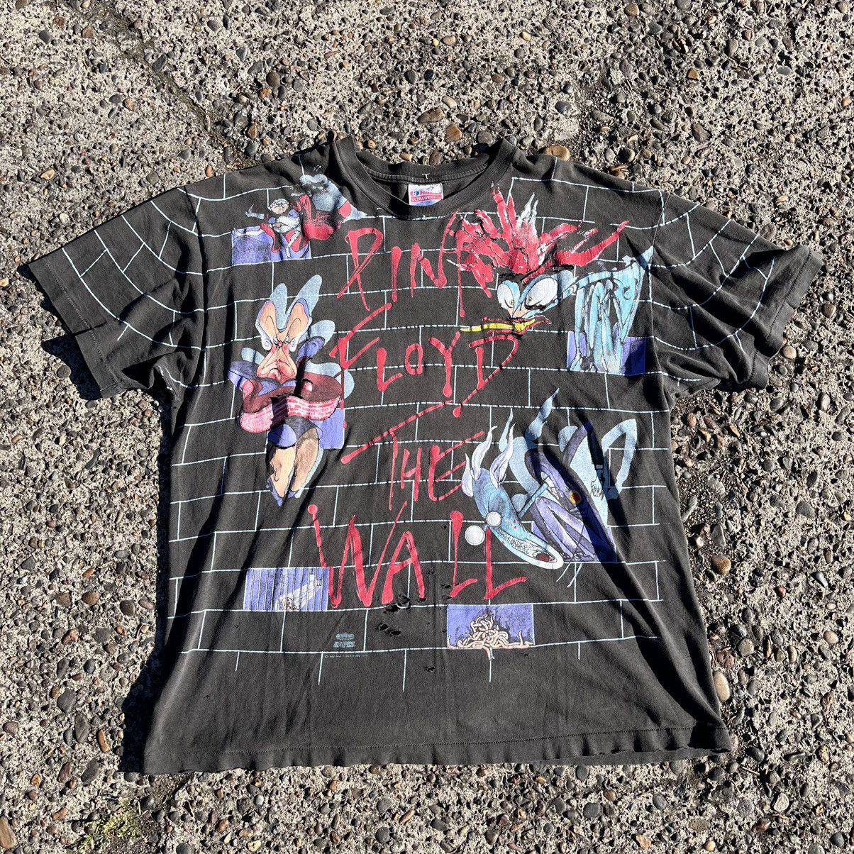 Pink Floyd × Streetwear × Vintage Vintage 90’s Pink Floyd The Wall AOP ...
