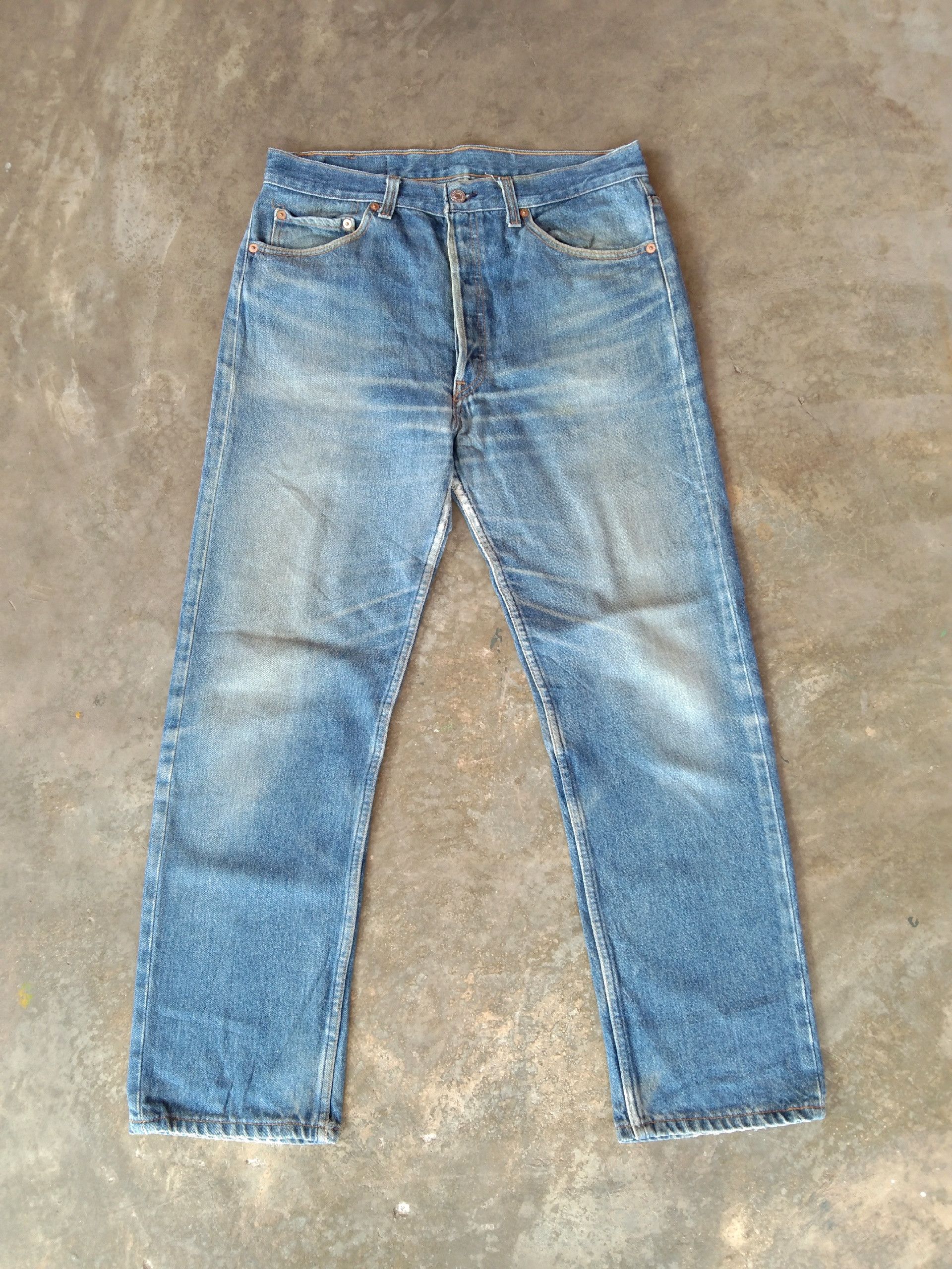 Levi's × Streetwear × Vintage 90s Vintage Levi's 501 Made In USA Distressed Jeans 32x30 | Grailed