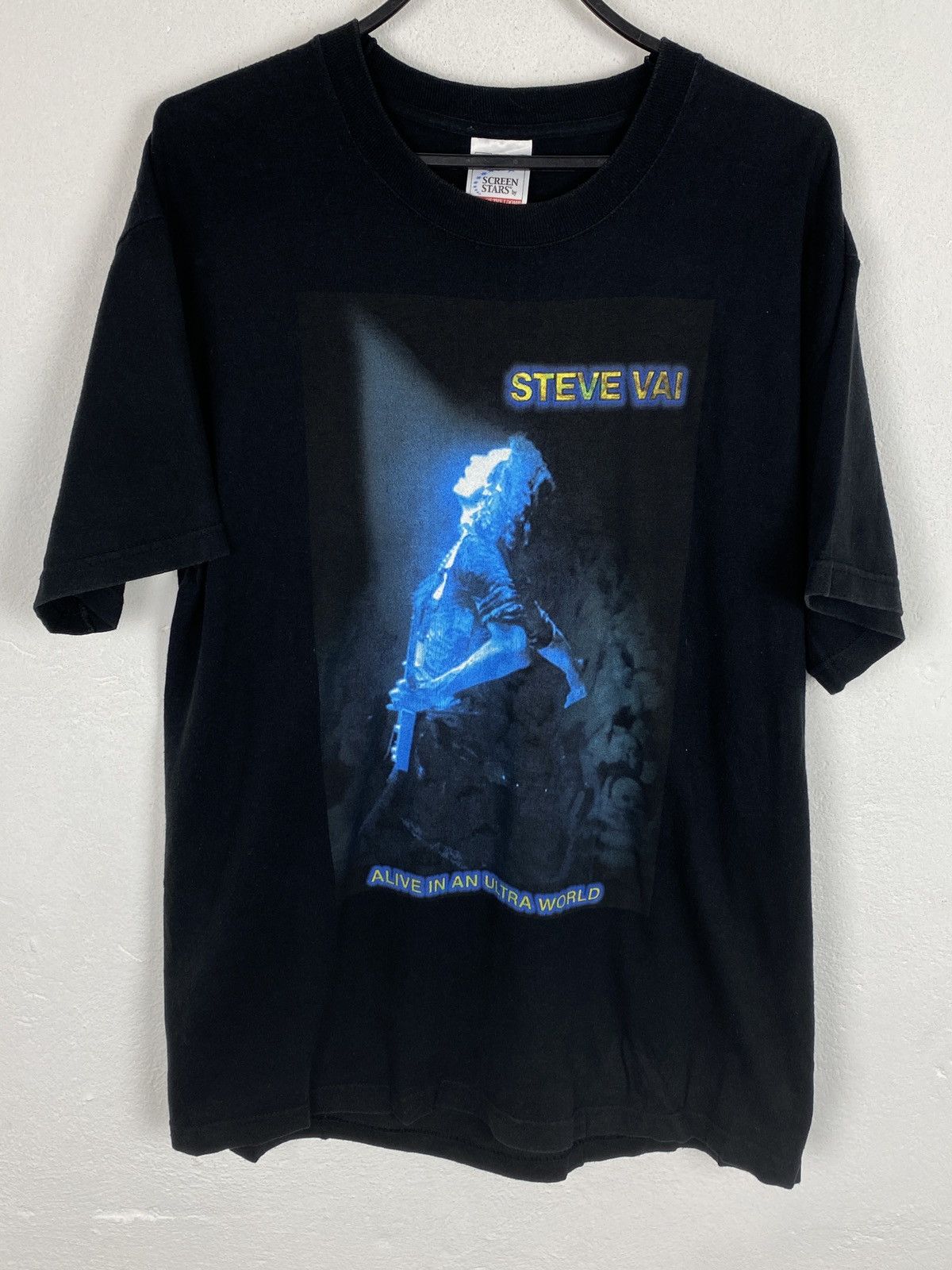 Vintage 00s Vintage Steve Vai 2001 Alive In An Ultra World Tour Tee ...