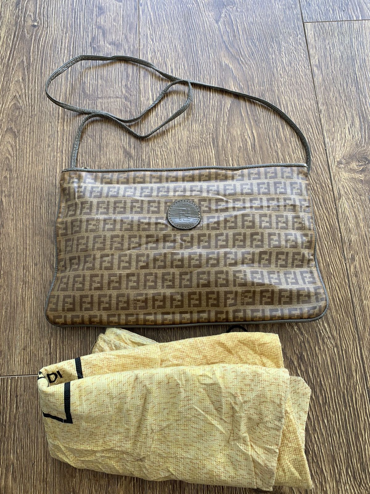 Fendi Authentic vintage FENDI Shoulder bag | Grailed
