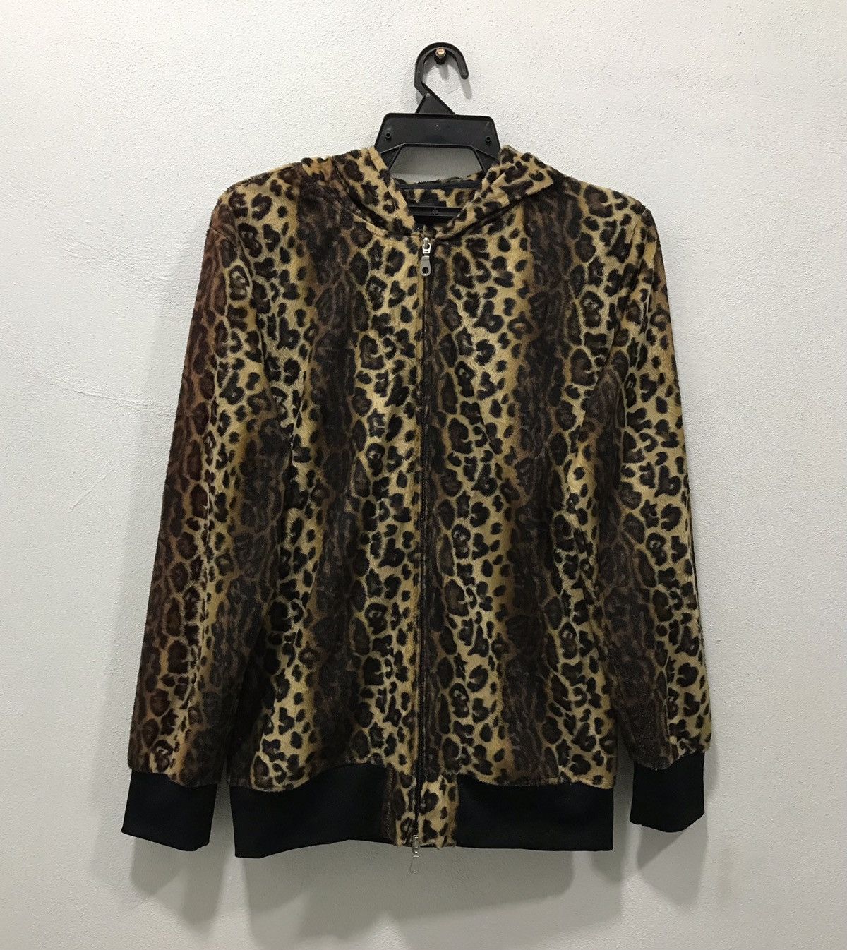 Japanese Brand Clash Ahead Pattern Leopard SWEATER | Grailed