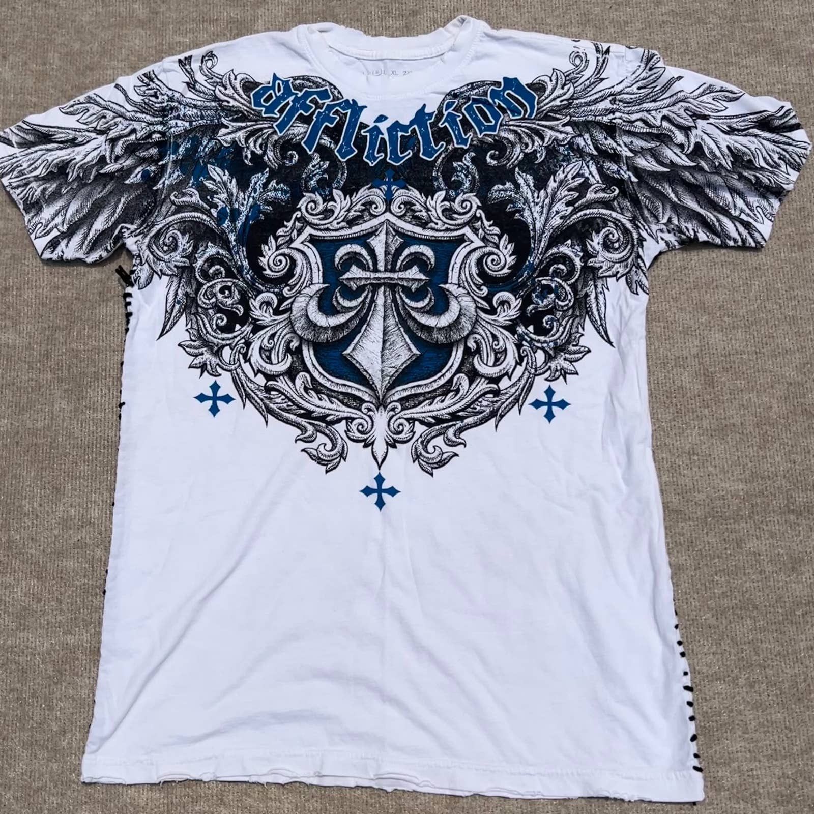 Affliction 2000s affliction mallgoth pendant tee angel wings | Grailed