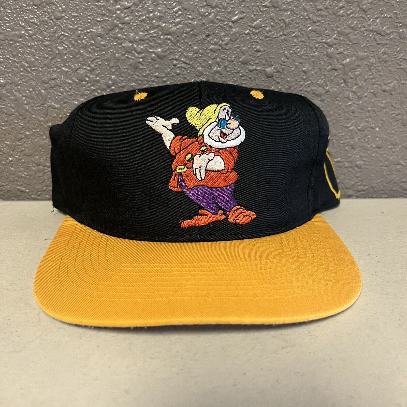 Disney VTG DOC SEVEN DWARFS BLOCKHEAD SNAPBACK HAT YELLOW BLACK WAL ...