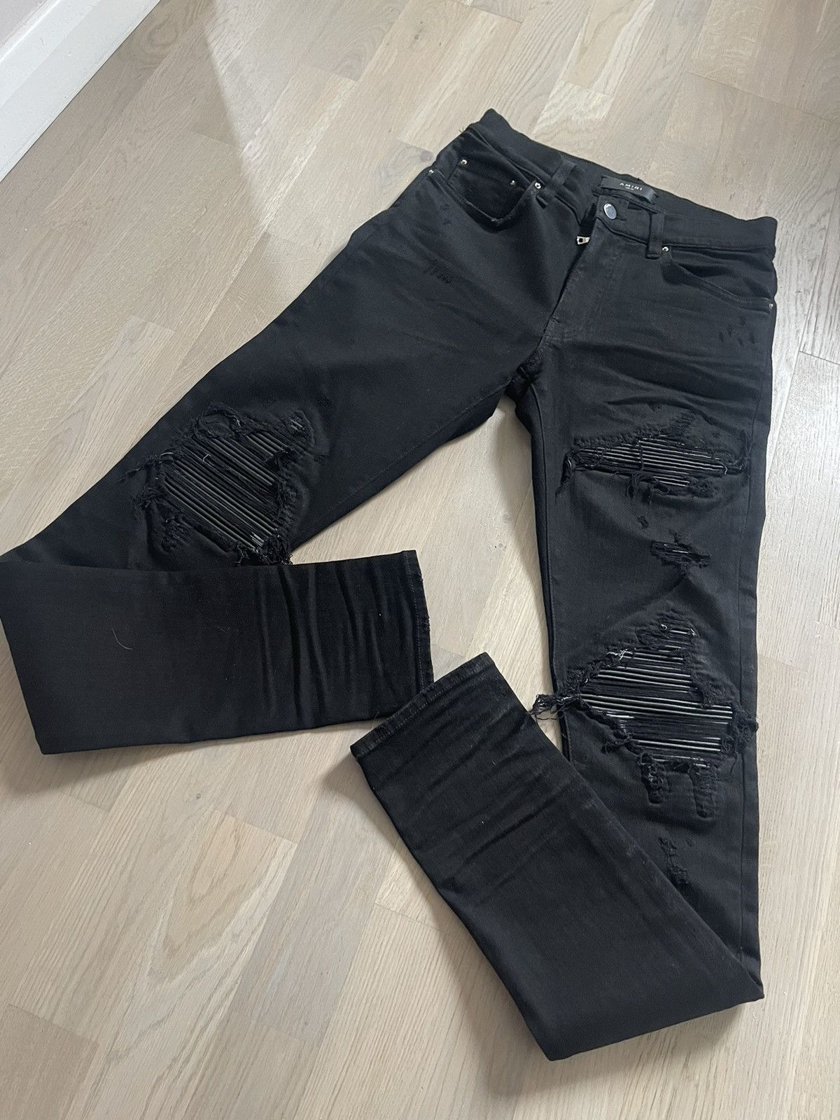 Amiri AMIRI MX1 Jeans REAL MEASUREMENTS IN PHOTOS BY TAPE MEASURE | Grailed