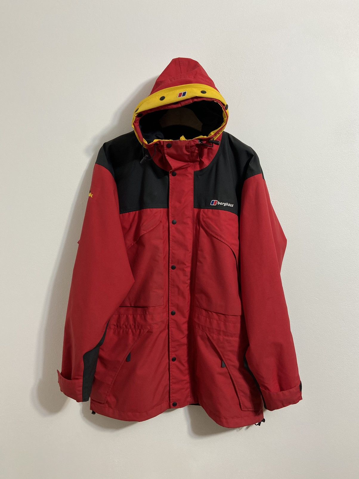 Berghaus × Outdoor Life × Vintage Vintage Berghaus Mera Peak Gore-Tex ...